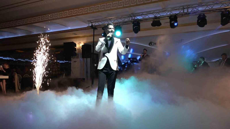 Mehmet Çevik’ten Öğretmenler Günü’nde 600 öğretmene unutulmaz konser
