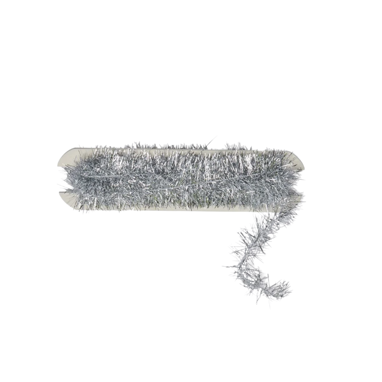 Tinsel? In 2025? This Retro Christmas Decor Detail Is Back, and We Know ...