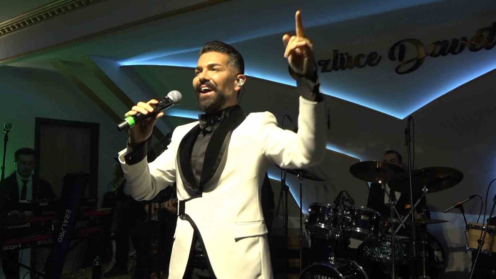 Mehmet Çevik’ten Öğretmenler Günü’nde 600 öğretmene unutulmaz konser