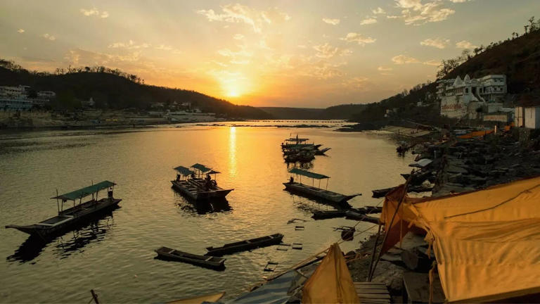 Where does Narmada Parikrama start and end; what's in between?