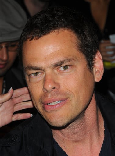 'ShamWow Guy' Running for Congress