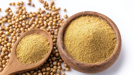 Coriander seeds vs powder: Nutritionist explains what's better to ...