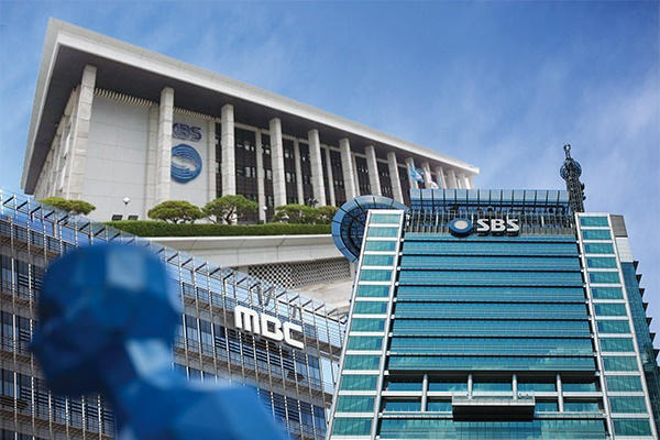 지상파3사 vs JTBC, 올림픽·월드컵 중계권 협상 난항...갈등 최고조