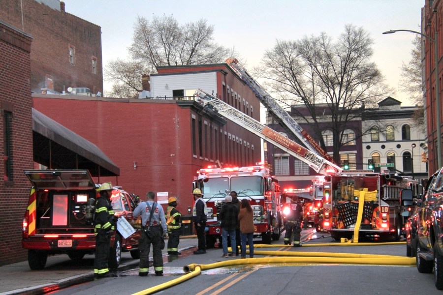 Adult, child without a home after apartment fire above Richmond restaurant