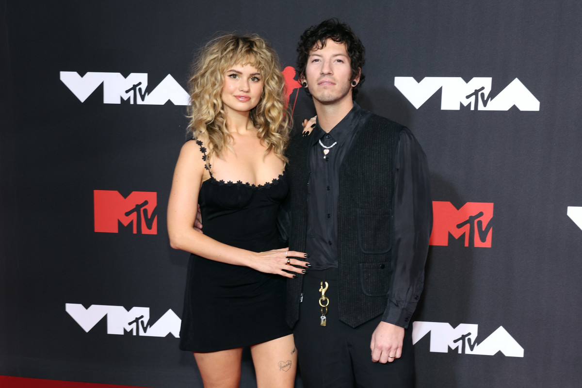 Debby Ryan and Josh Dun Celebrate Baby Shower With Former Costars and a ...
