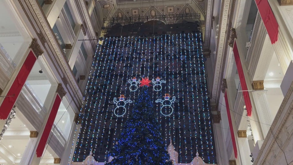 Holiday season gets underway in Philadelphia with Wanamaker Light Show ...
