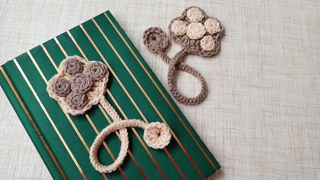 Dog Paw Crochet Bookmark: Unique and Fun Pattern