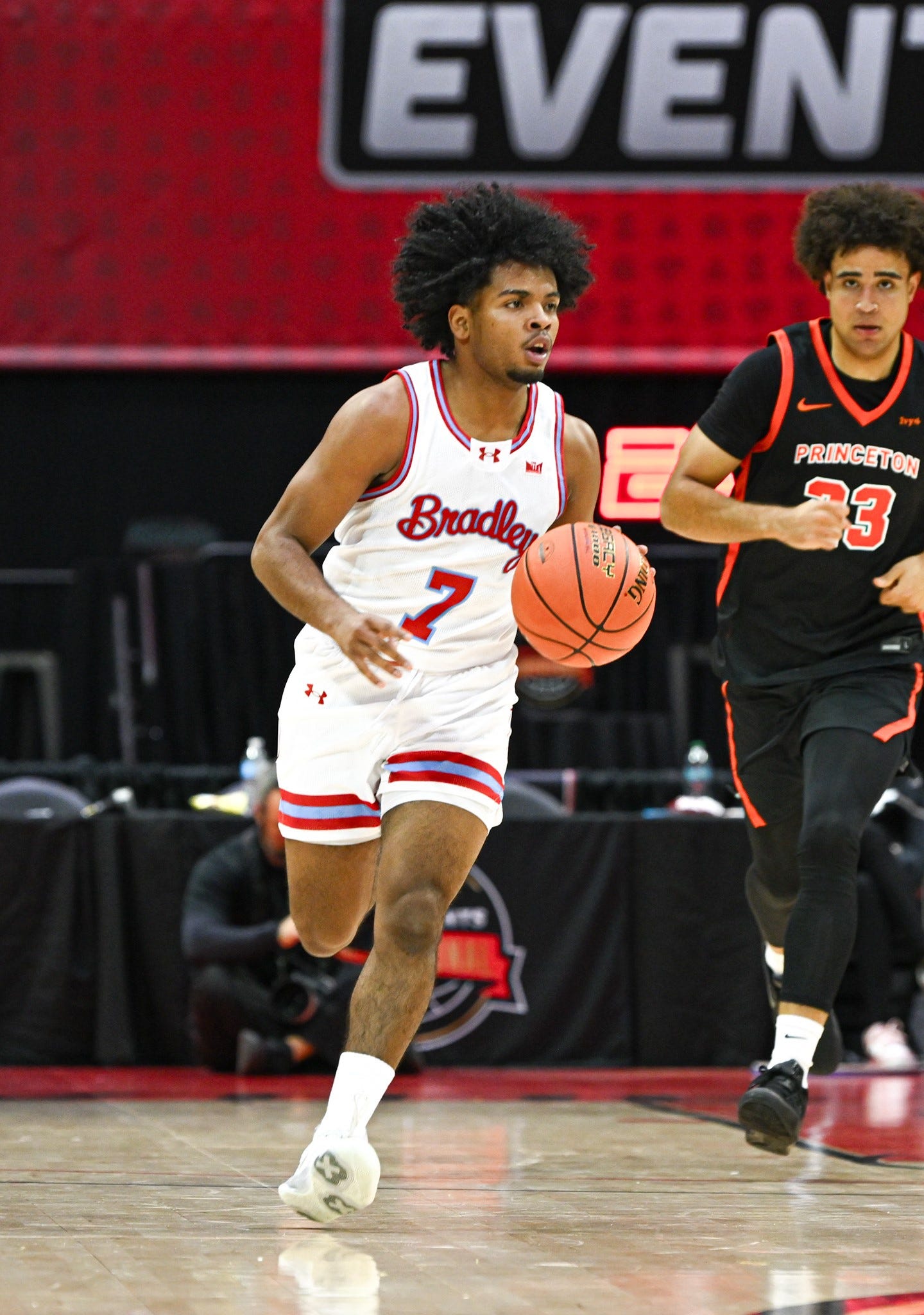 Bradley basketball vs UC San Diego at Terry's Chocolate: Braves come up ...