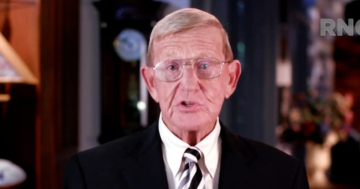 Lou Holtz takes shot at Lee Corso, predicts Notre Dame will win ...
