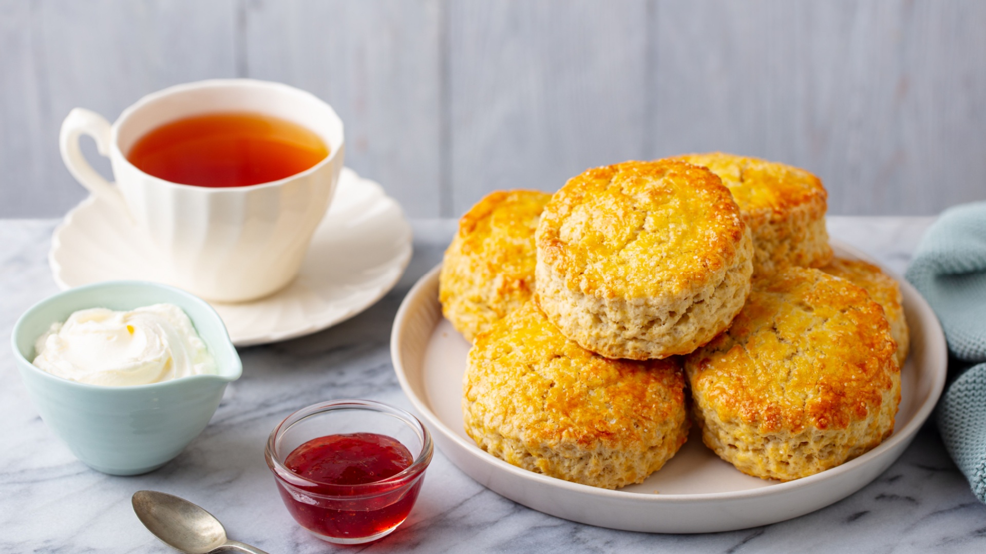10 British Teatime Treats You Can Make In Under 30 Minutes