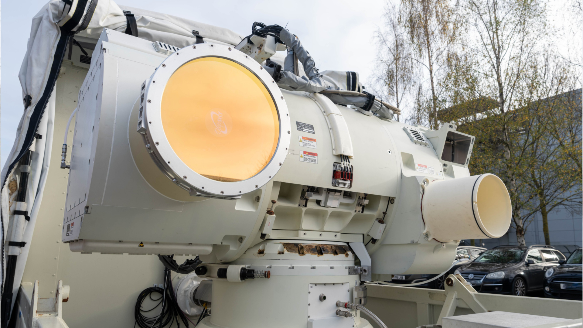RAW VIDEO: UK's revolutionary laser weapon shoots down high-speed ...