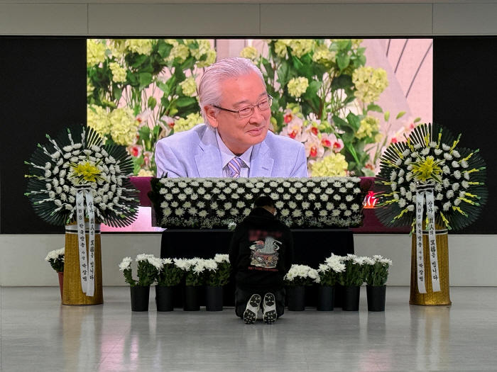 KBS prepared a memorial space for Lee Soon-jae's condolences at the ...