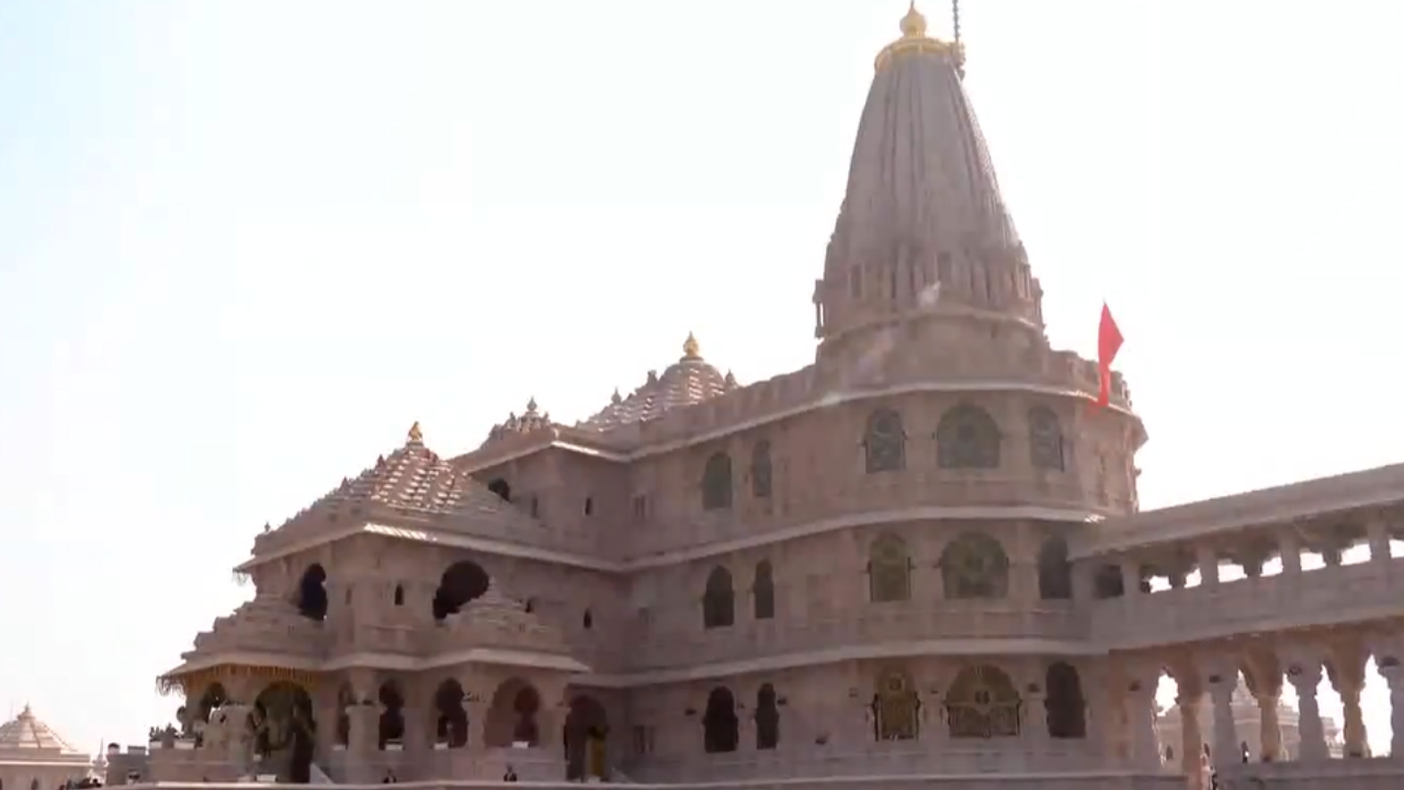 PM Narendra Modi hoists sacred flag at Ayodhya’s Ram Mandir, marking ...