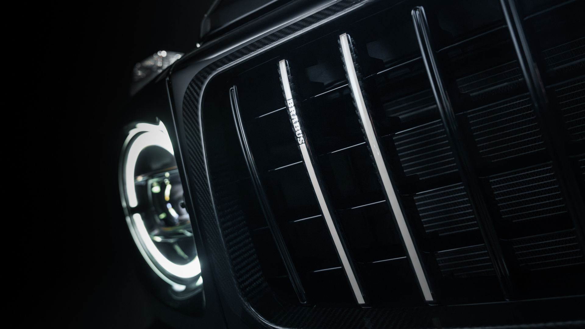 Brabus Repurposes Legendary Mercedes G-Wagen As 800 HP Off-Roader