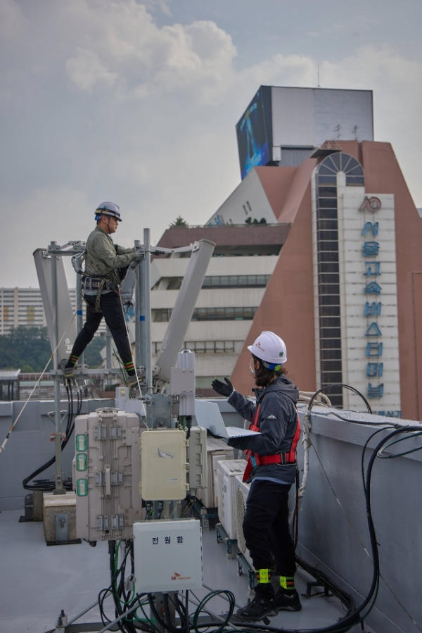 SKT, LTE 주파수 재할당 요금에 불만…LGU+와 갈등까지