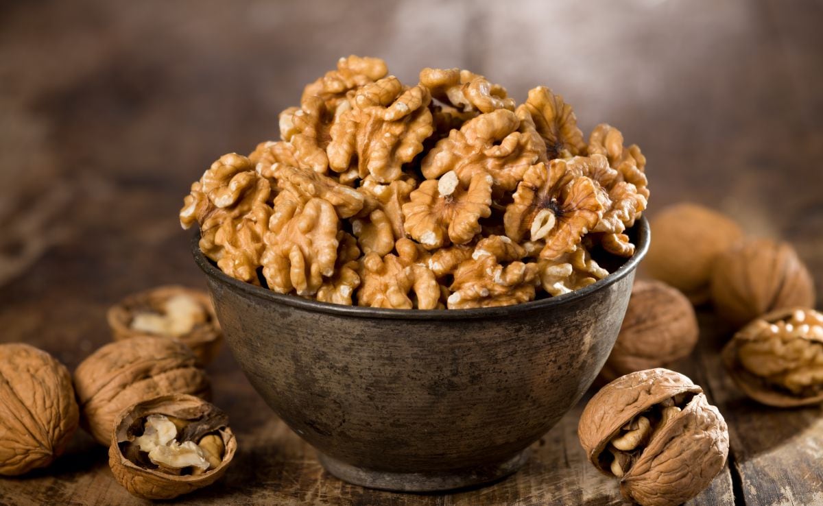 The Thin Skin Of Walnuts Contains These Essential Nutrients, Reveals ...