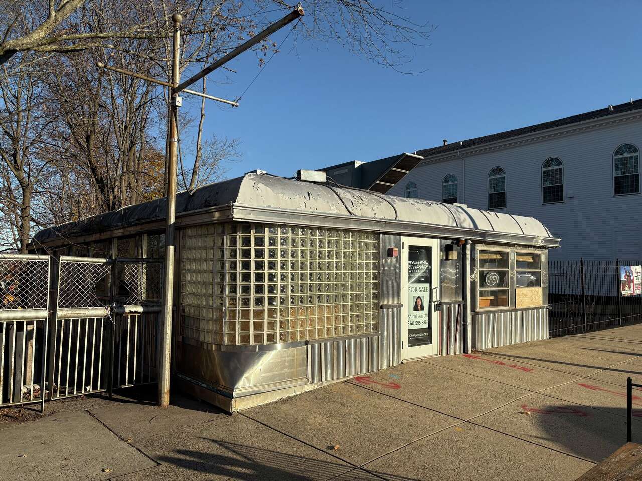 Legendary O'Rourke's diner is still for sale. Here's the latest on its ...