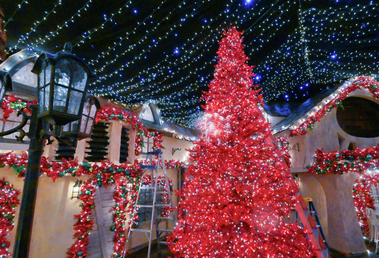 CT's Cava Restaurant cited as one of the 'most festive' restaurants in ...