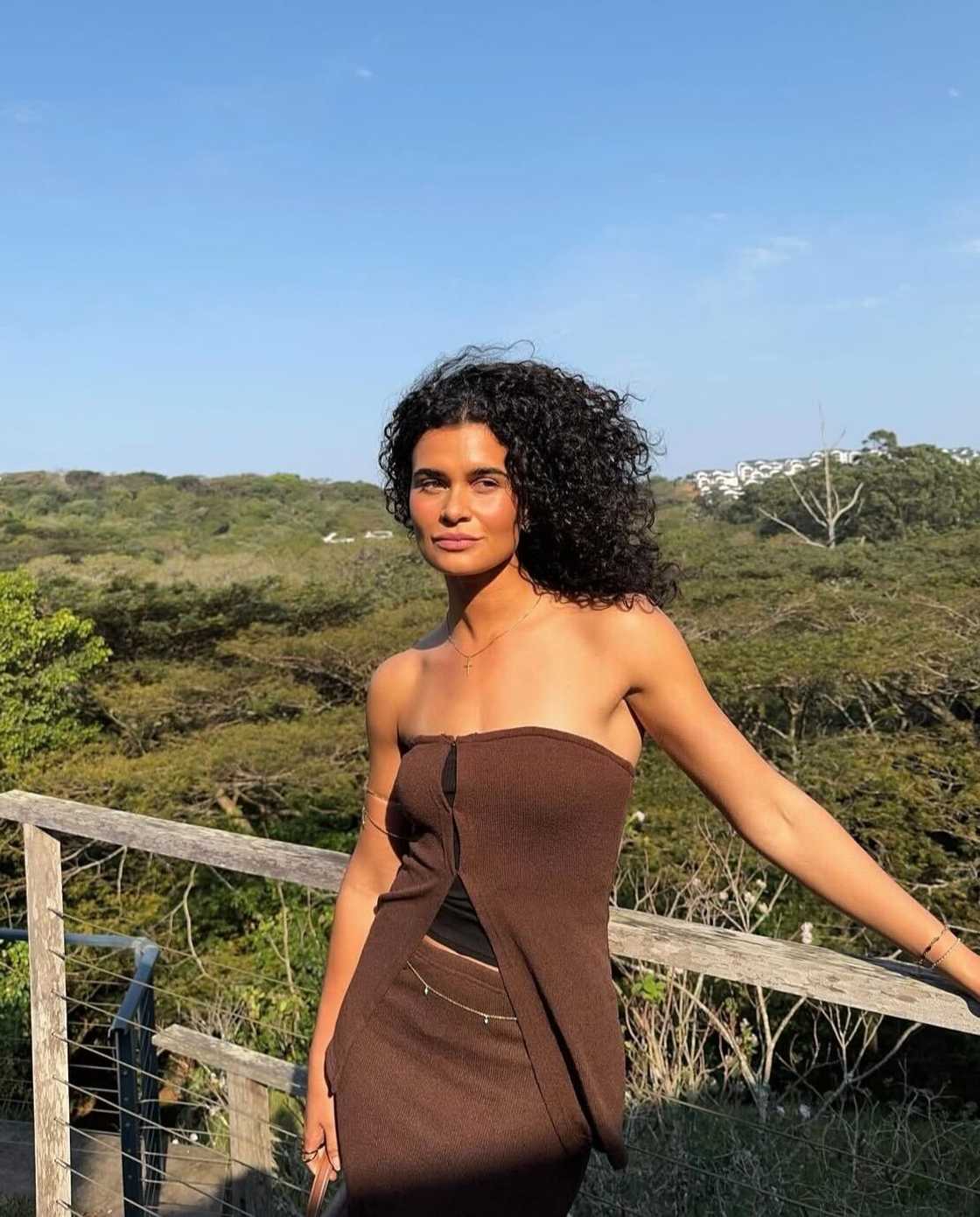 Siya Kolisi’s rumoured bae, Rachel John, sends Mzansi into a frenzy with spicy dance video