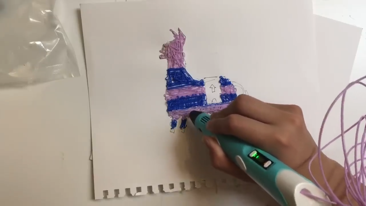 Noob vs pro 3D pen llama from Fortnite Battle Royale