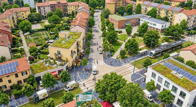 Città dei 15 minuti con pannelli fotovoltaici sui marciapiedi: da ...