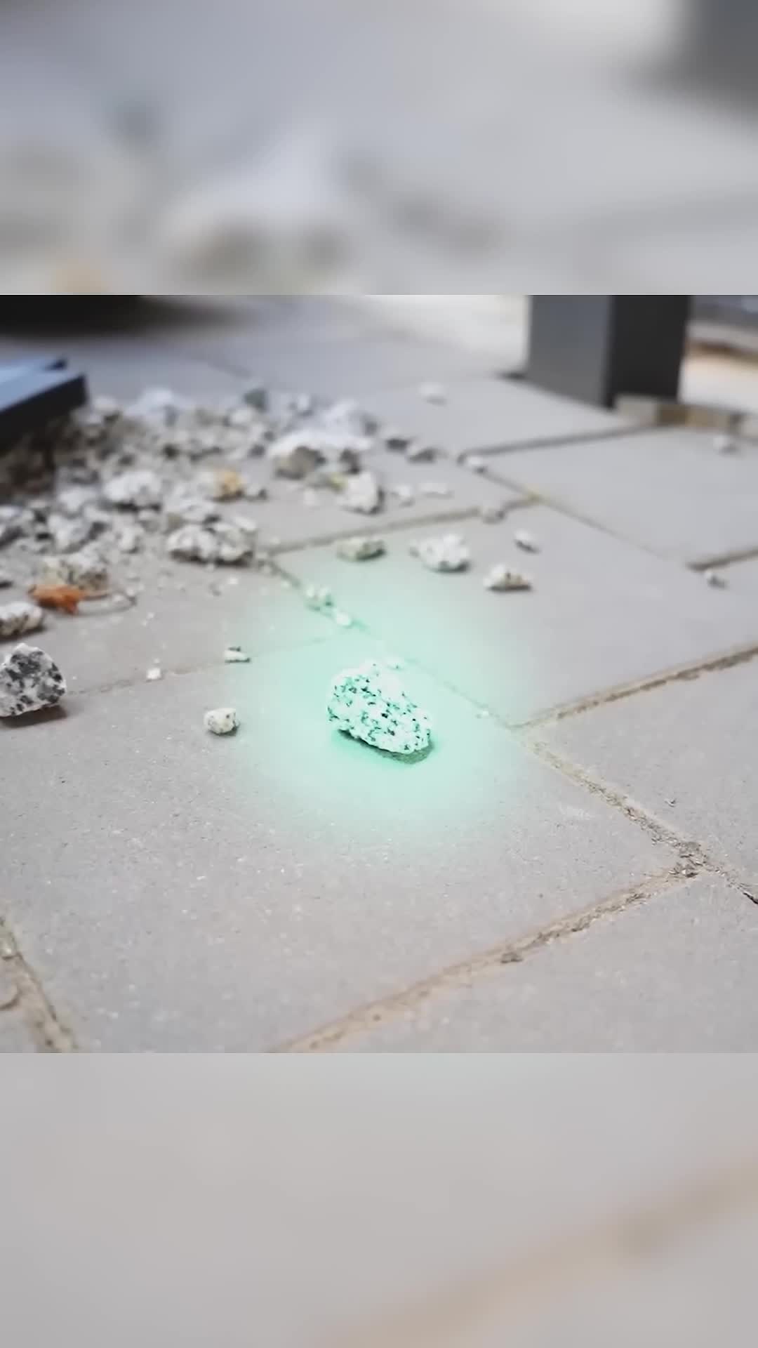 Un creeper de Minecraft chez Amelka! 👾🏠#shorts #amelka #amelkafrance