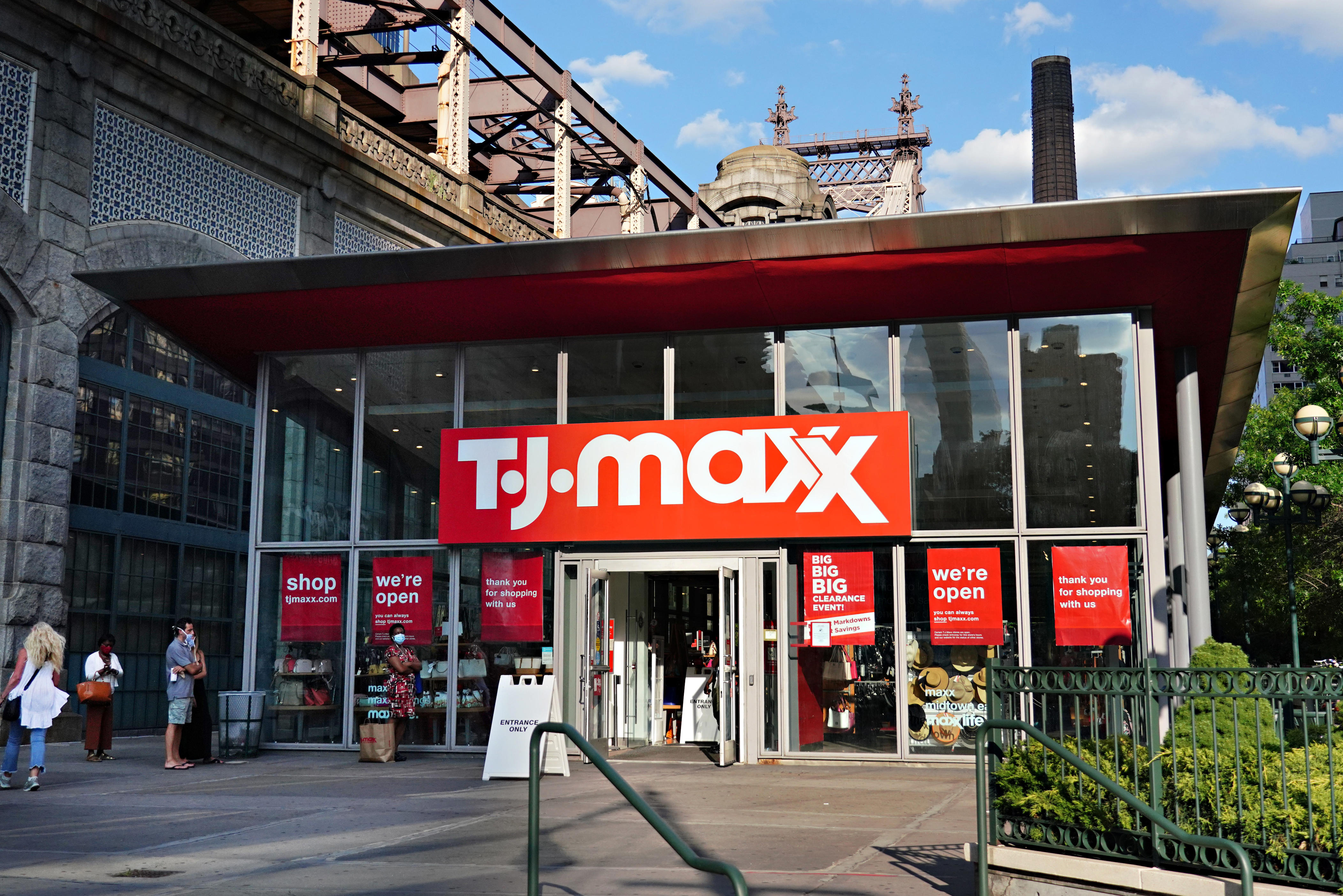 What retail stores are open on Thanksgiving? Details on TJ Maxx, Kohl's ...