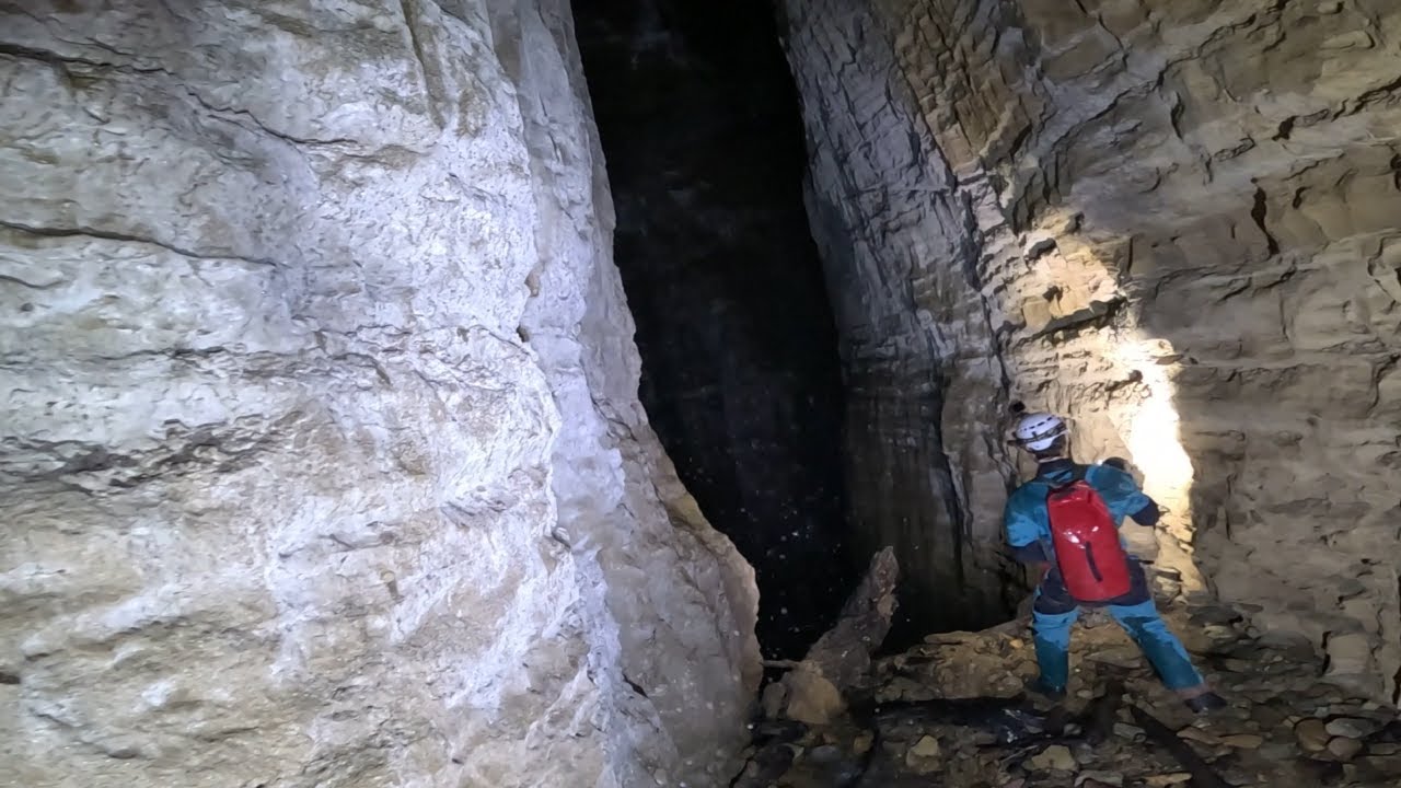 When The Rope Dropped Into The Pit The Camera Saw Why They Call It Hell