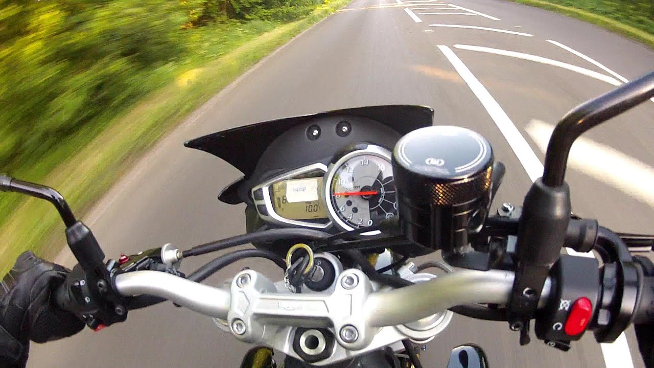 Quickshifter demo and review - Triumph Street Triple R