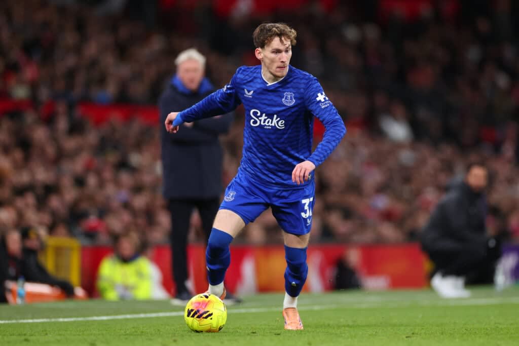 Thomas Tuchel seen talking privately with Everton pair in tunnel after ...