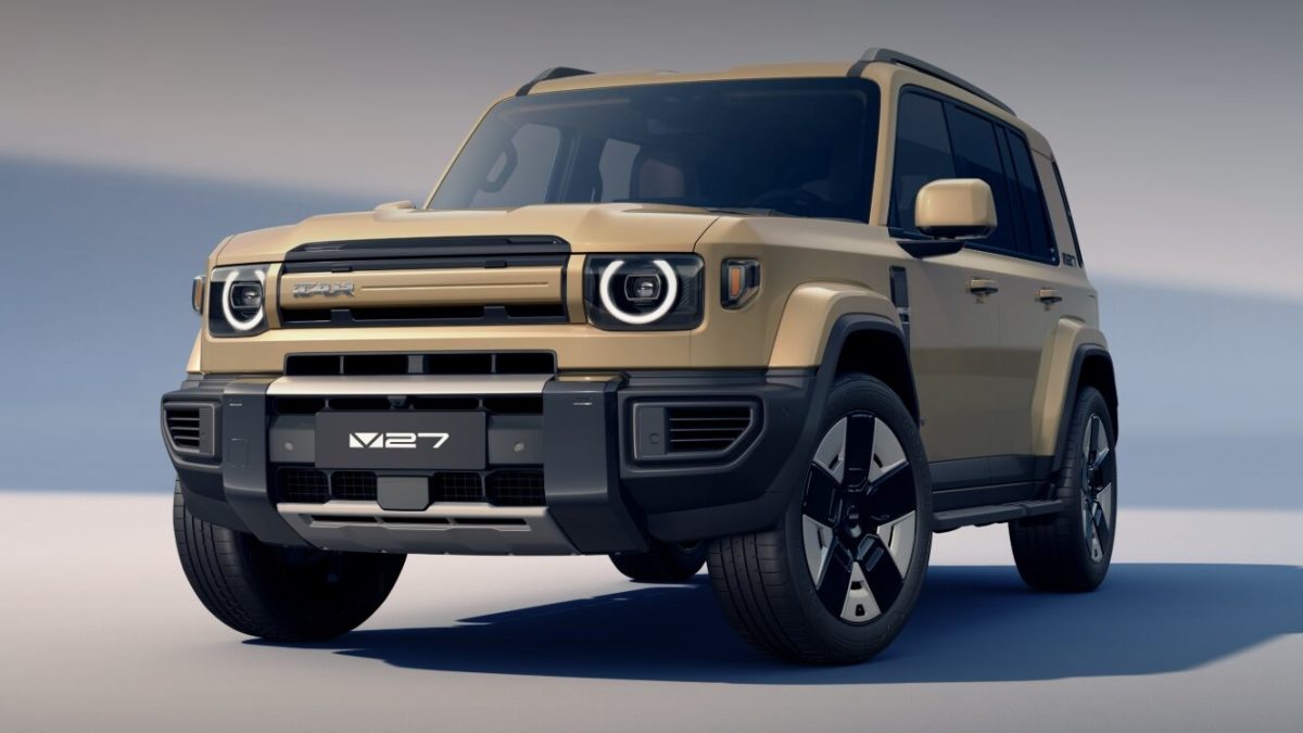 China Unveils $30K Land Rover Defender Lookalike With a 745-Mile Range