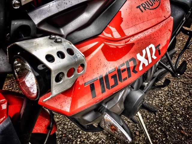 Triumph Tiger 800 review