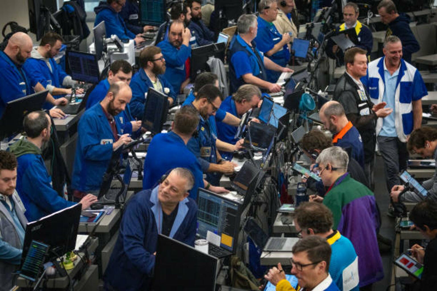 Wall Street macro traders on track for biggest haul in 16 years - report