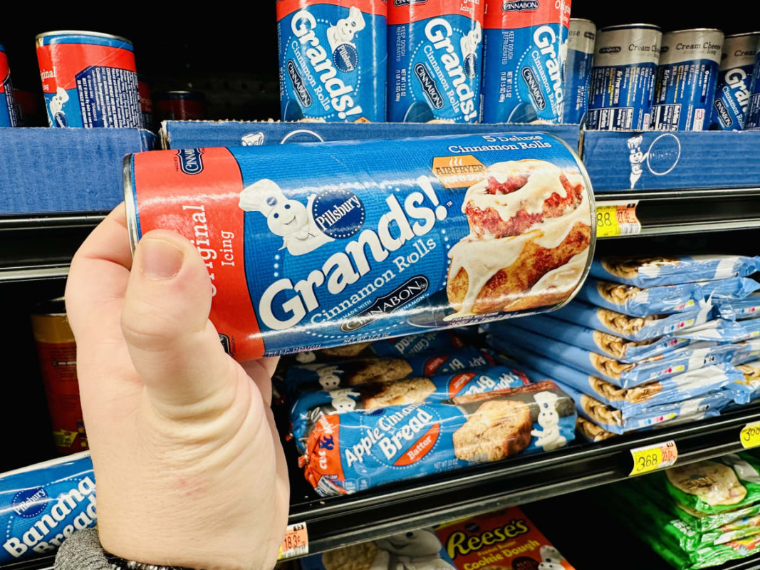 The Genius Canned Cinnamon Roll Recipe That's Perfect for Thanksgiving ...