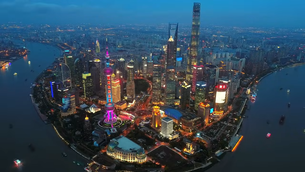 My first steps into Shanghai’s futuristic skyline