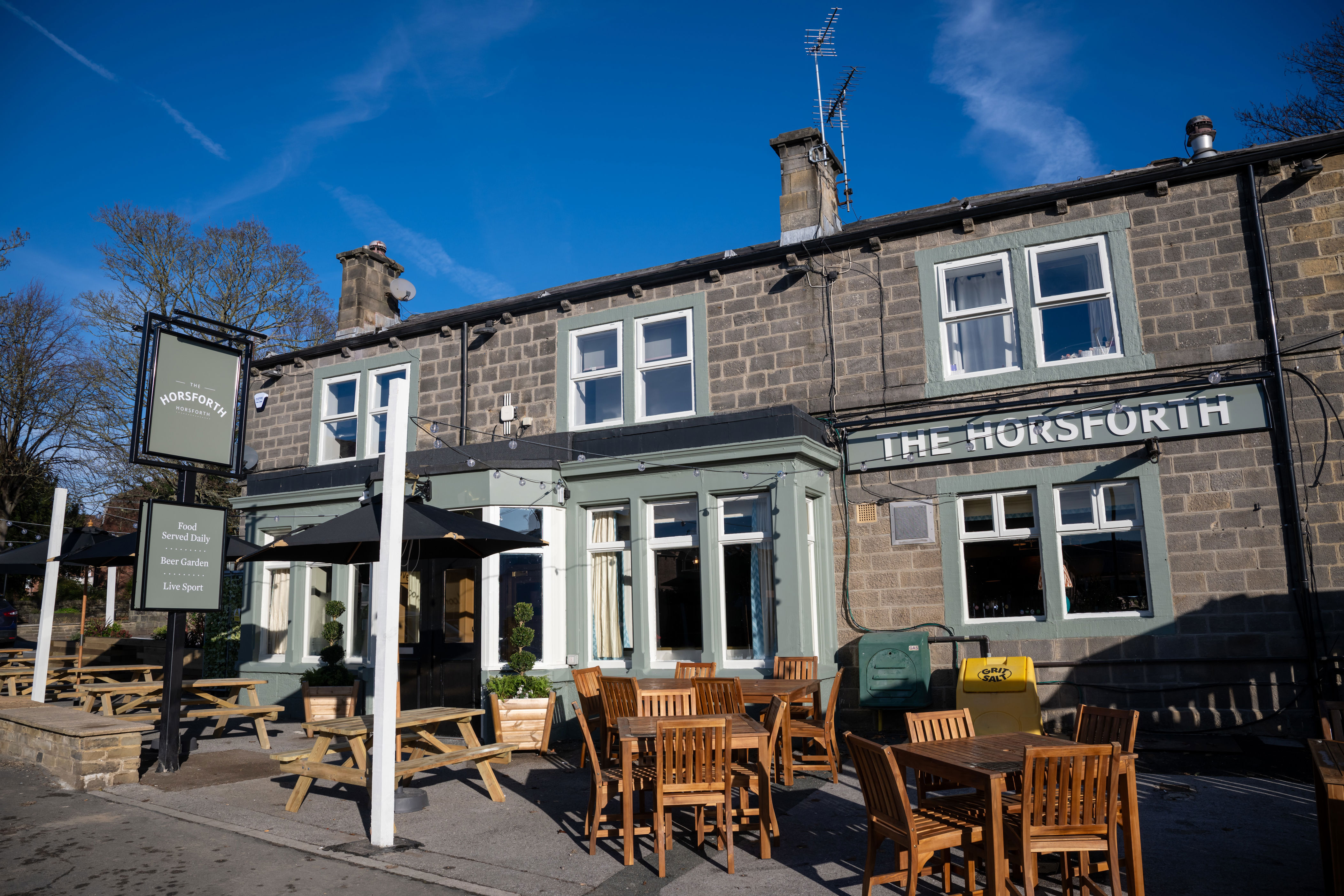 Leeds pub The Horsforth reopens after six-figure refurbishment