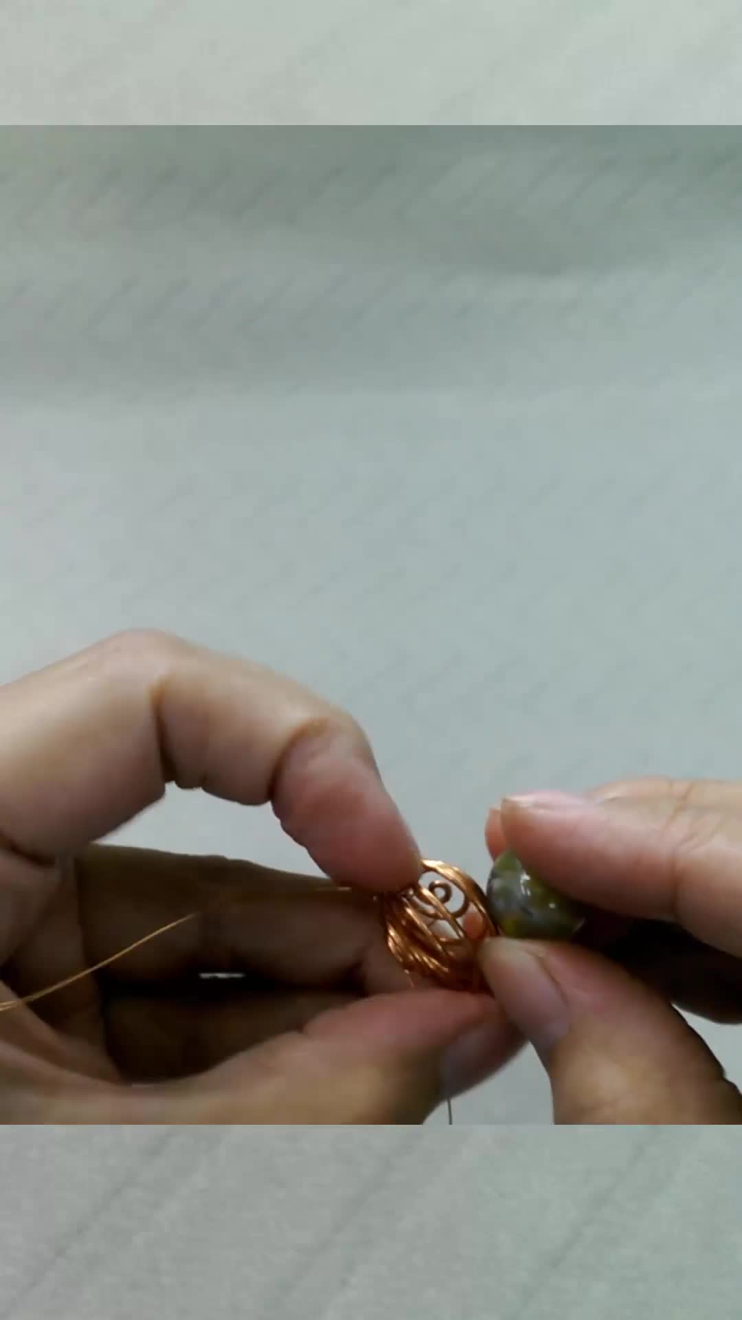 Making simple cages | Spiral pendant with spherical stone without hole ...