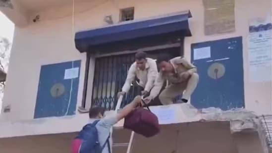 Video shows customers, staff using ladder to reach SBI branch in Odisha ...