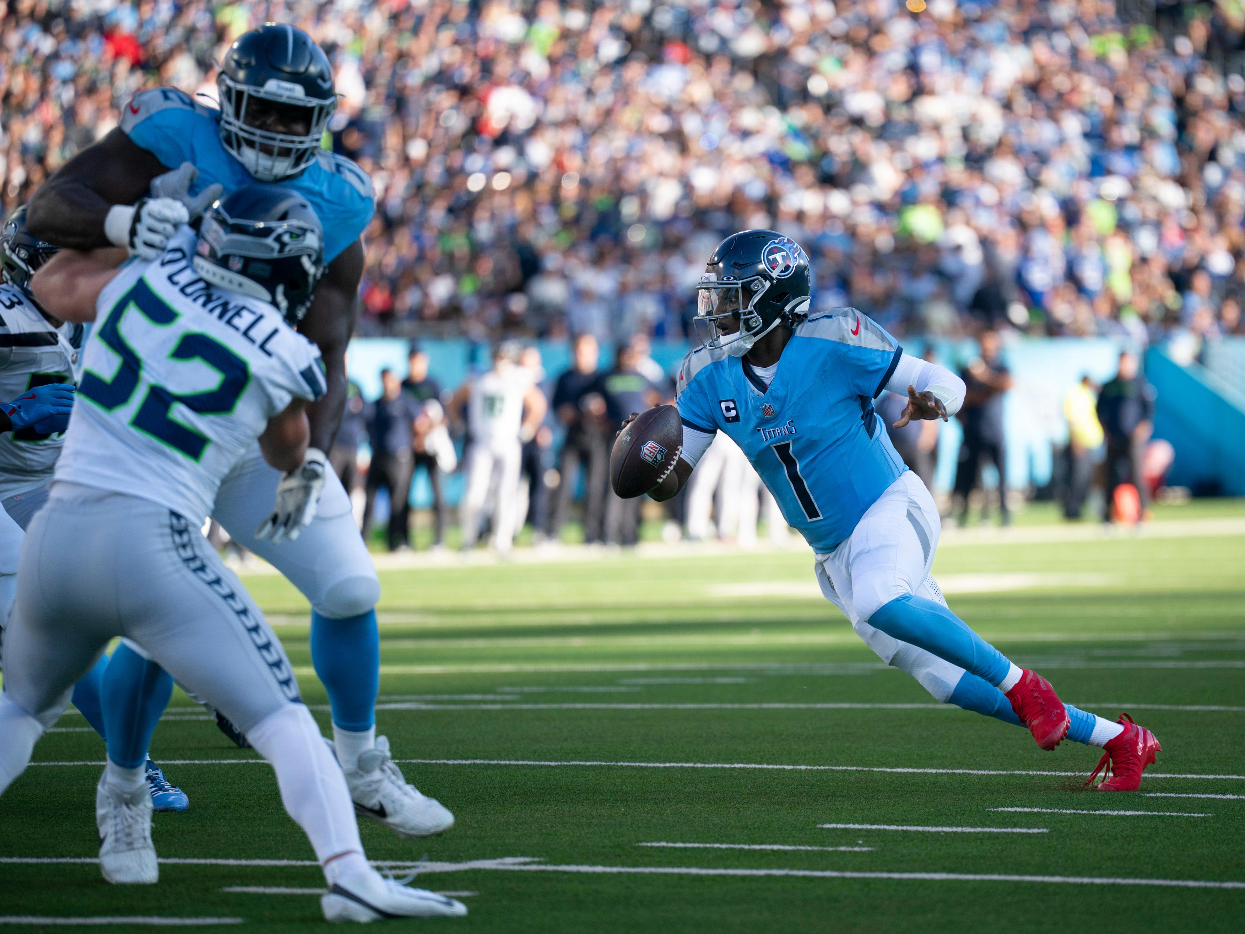 Exclusive look into rookie Cam Ward's development as Titans QB