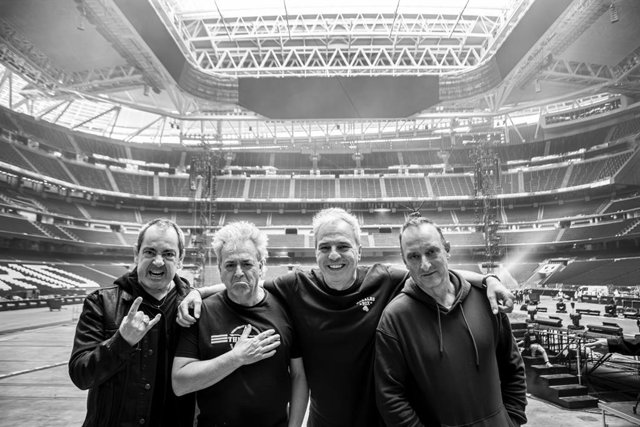 'Hombres G', nueva confirmación del Icónica Santalucía Sevilla Fest con ...