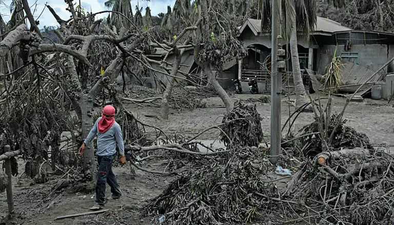 Top 5 volcano eruptions that disrupted global flight schedules