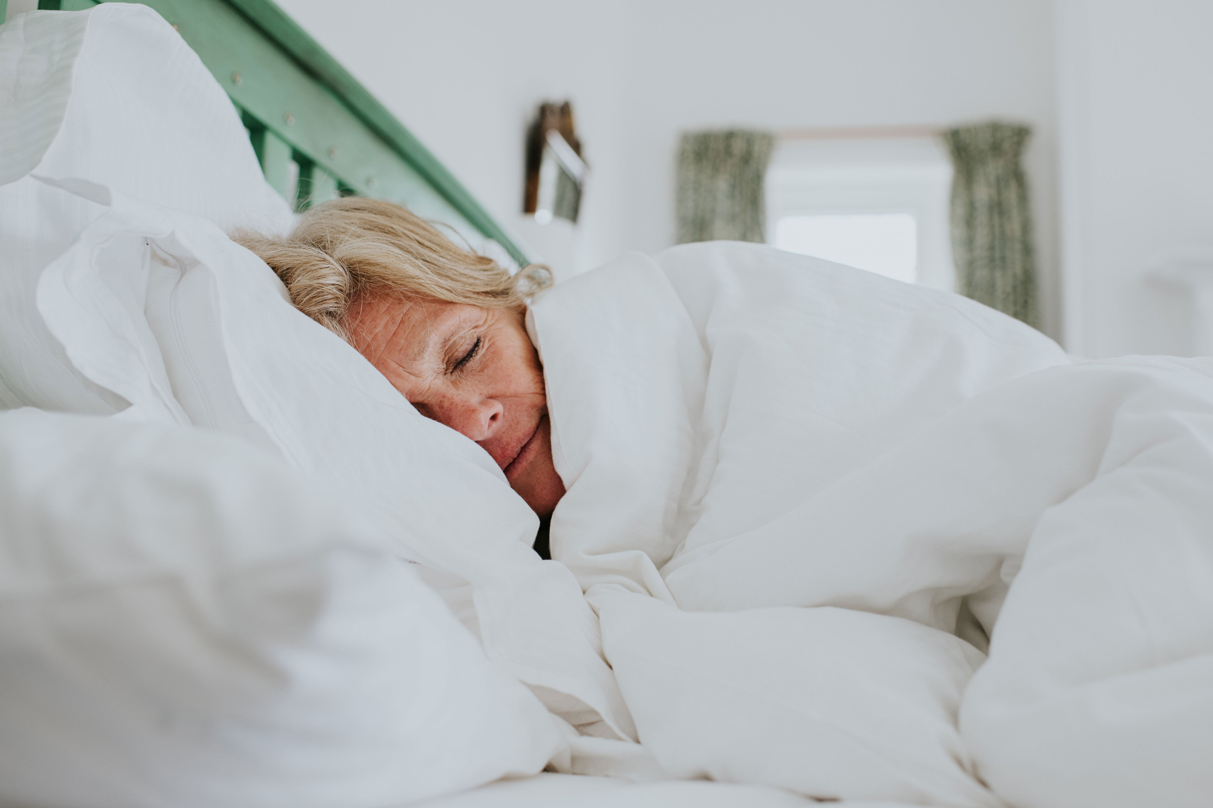 If you sleep in this 1 position, doctors say you need to stop immediately