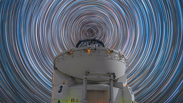 Star trails over telescope in Chile | Space photo of the day for Nov ...