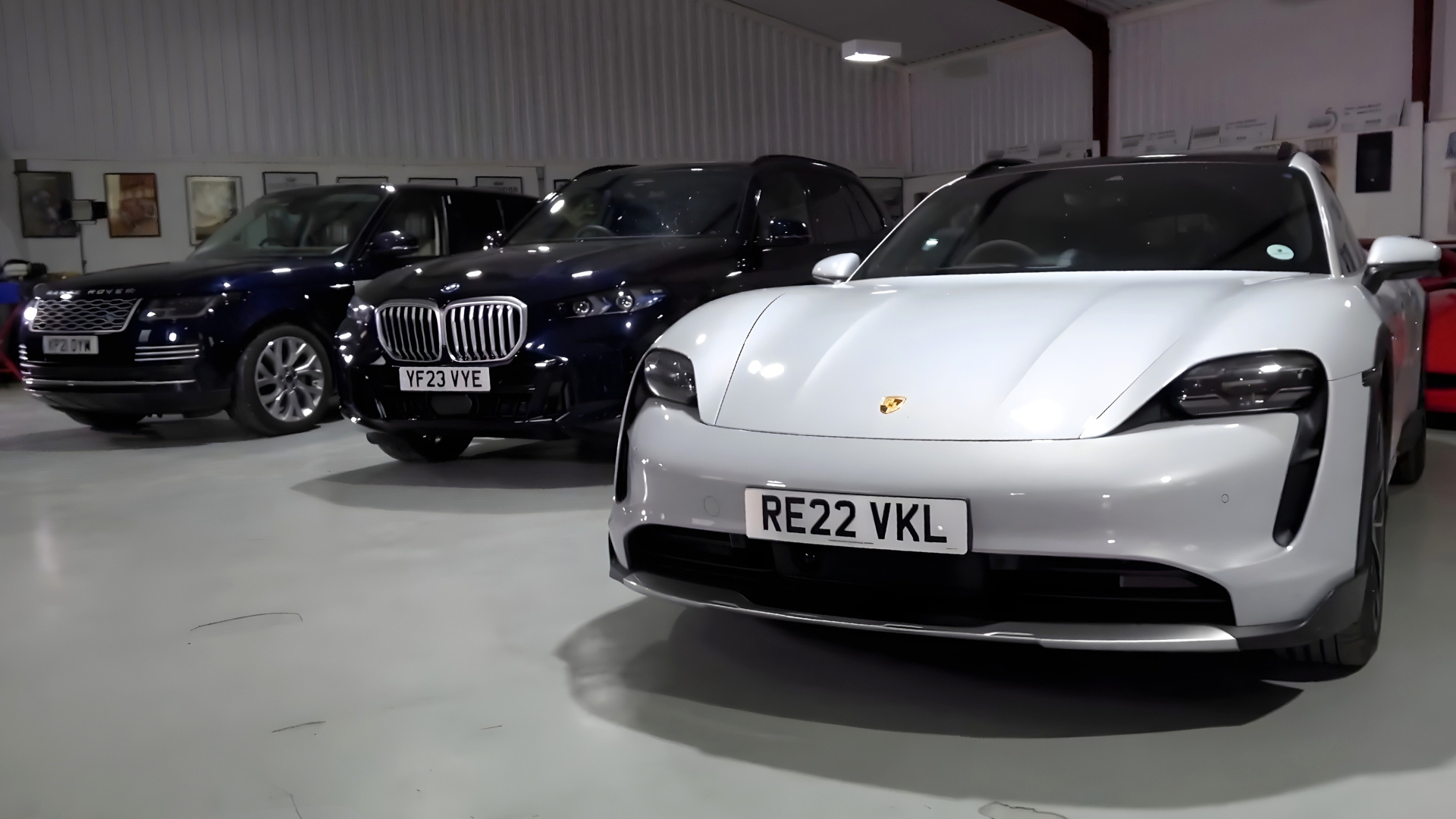 PHEV vs EV: SUV Family Car Comparison