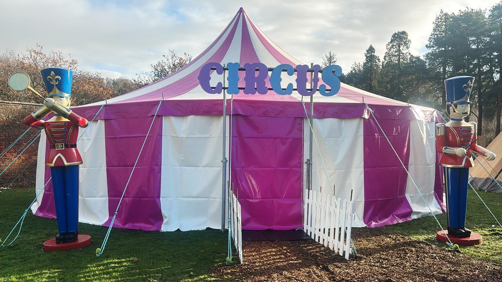 Alnwick Garden launches festive Winter Circus with acrobatics ...