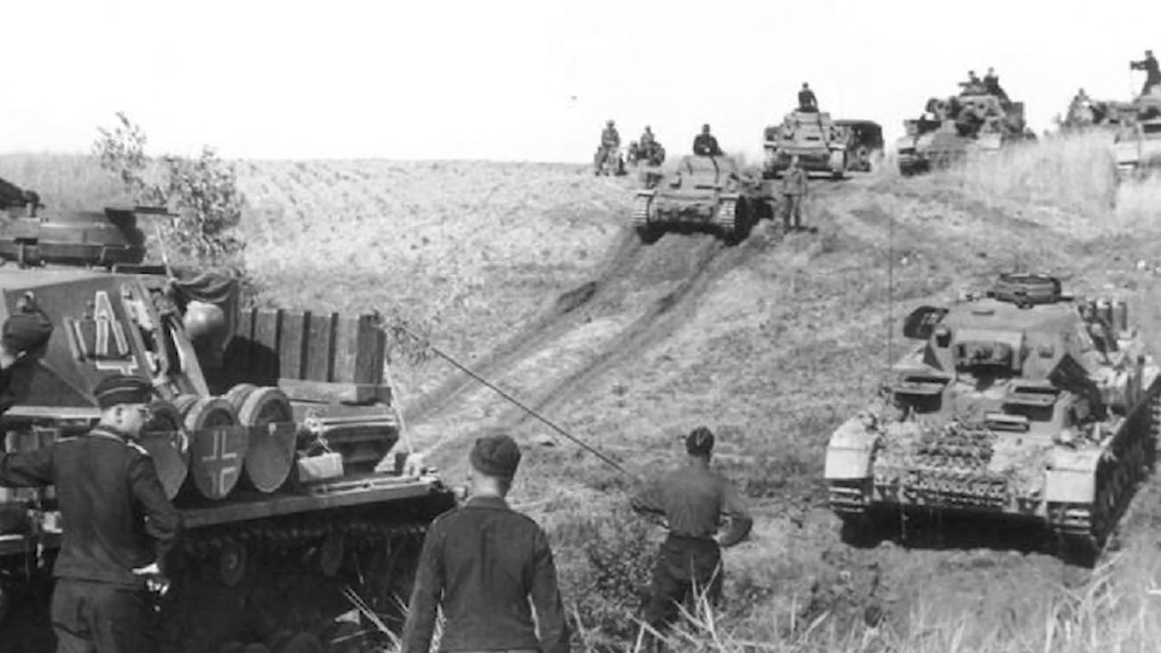M4 Sherman Pulls a Chain of Soldiers in Bizarre WW2 Battle Sled Experiment