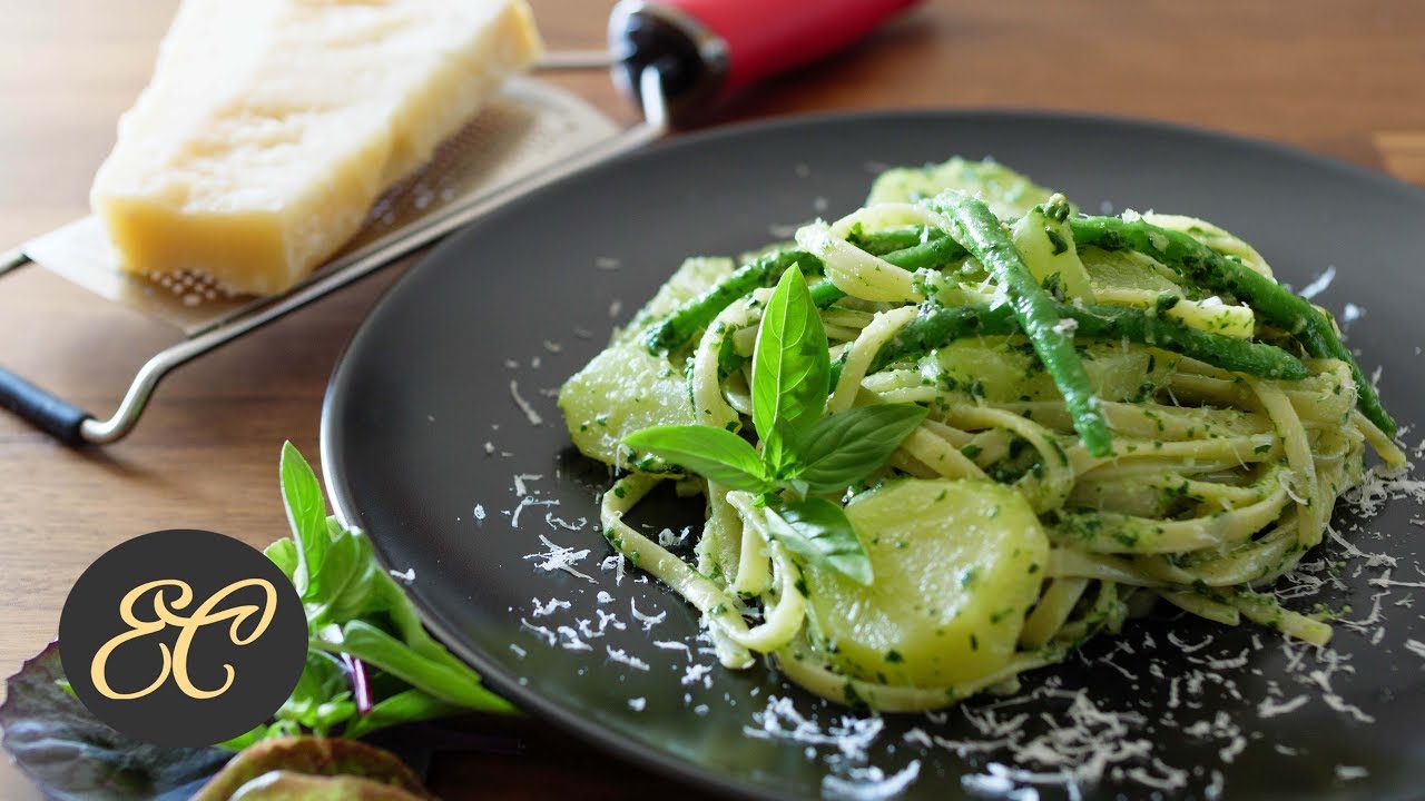 Classic pesto Genovese