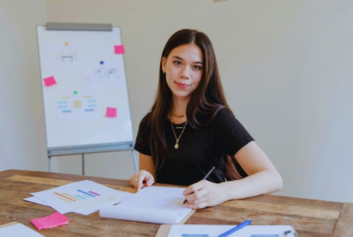 10 Rare Mental Habits Linked To Sharp Creative Thinking