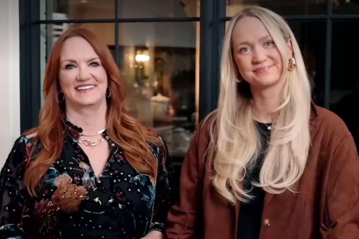 Ree Drummond Calls Out Daughter Paige for Putting Up Christmas Tree 'a ...