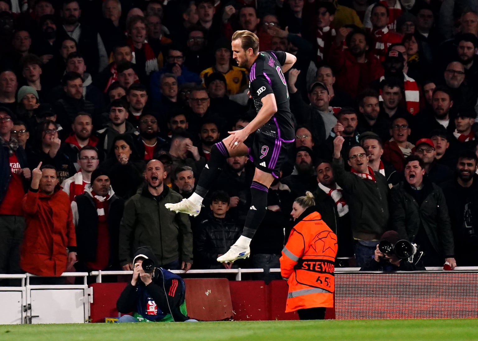 Martin Odegaard set to give Arsenal injury boost for Bayern Munich showdown